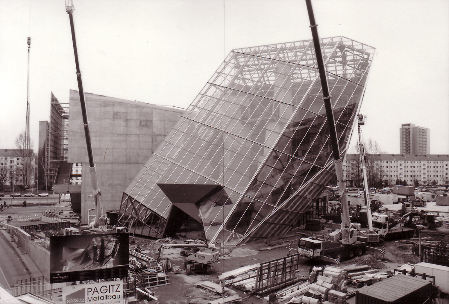 UFA Cinema Center — Coop Himmelb(l)au