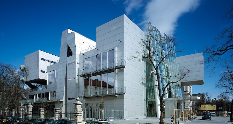 Academy of Fine Arts — Coop Himmelb(l)au
